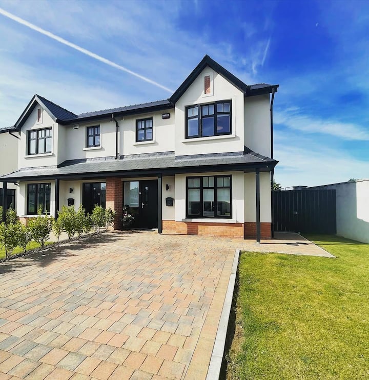 Manor Brook House - Limerick City