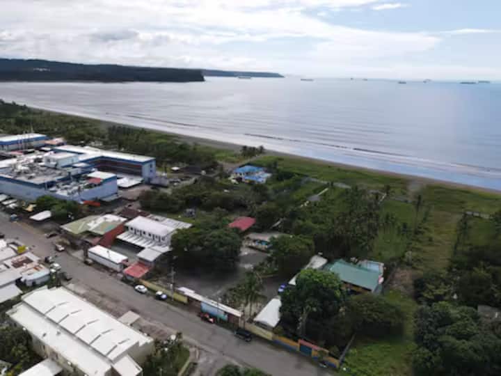 Cocol Amplia Casa/piscina 10 Personas - Puntarenas