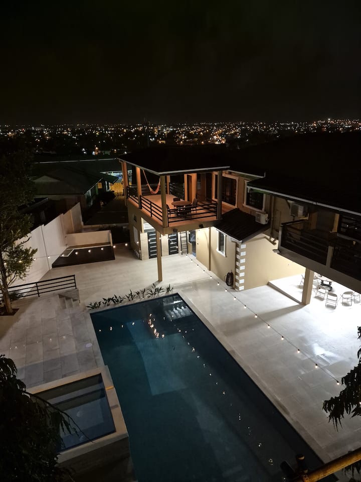 Marryat Escape - Sleeps 20 People - Trinidad and Tobago