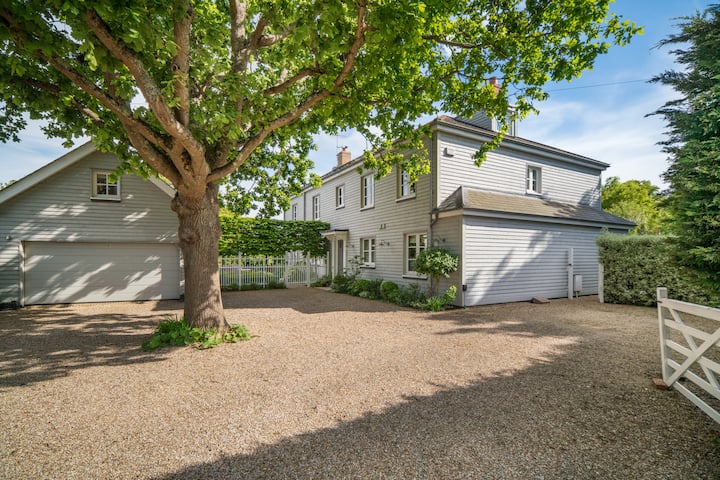 Fabulous Annex Accommodation In Centre Of Village - Bembridge