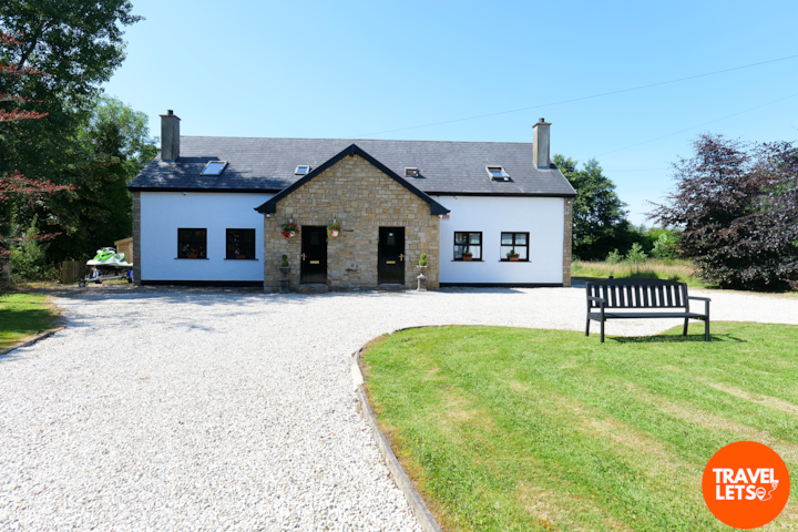 4br Workers Accommodation | Sleeps 7 | Wi-fi - Letterkenny