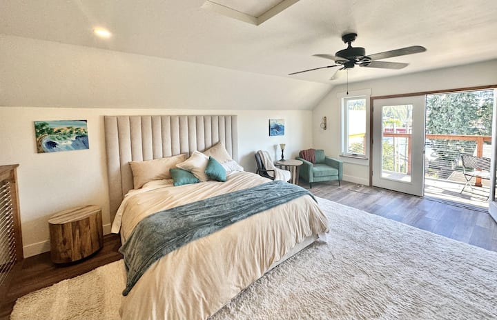 Beautiful 4 Bedroom Home With Loft In Downtown Cda - Coeur d'Alene, ID