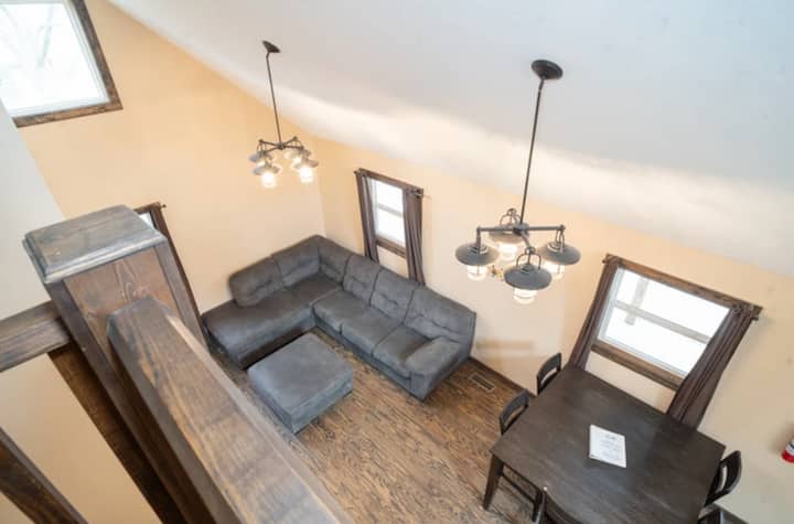 Shutter Down - Villa In Attica - Liberty Lake, Liberty Township