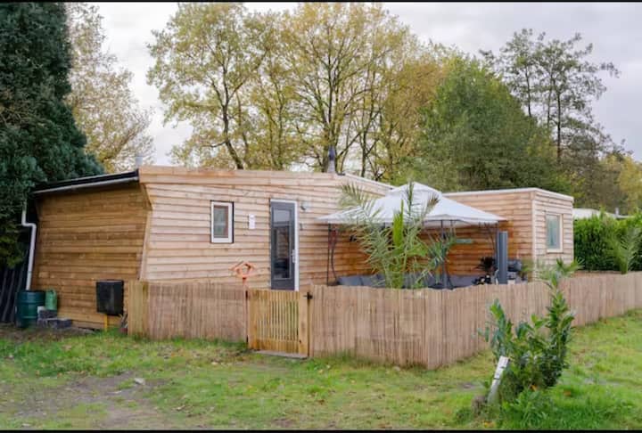 Chalet Timber-close To The Woods - Assen
