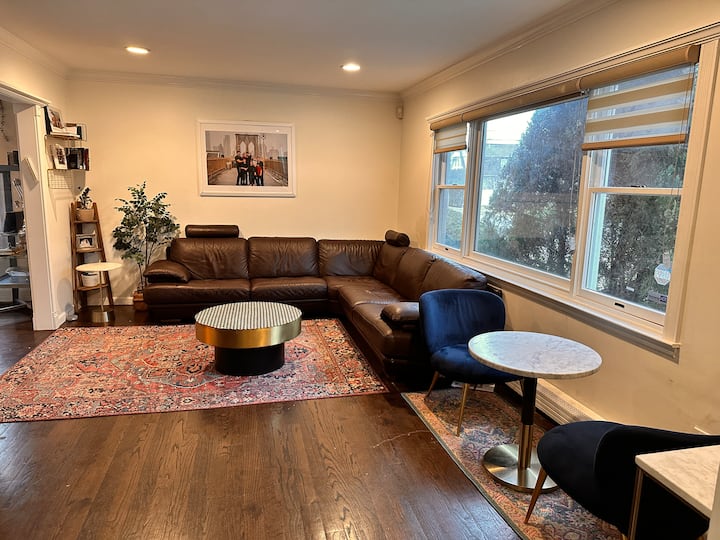 Cozy Long Island Home Near Park And Train - Long Beach, NY