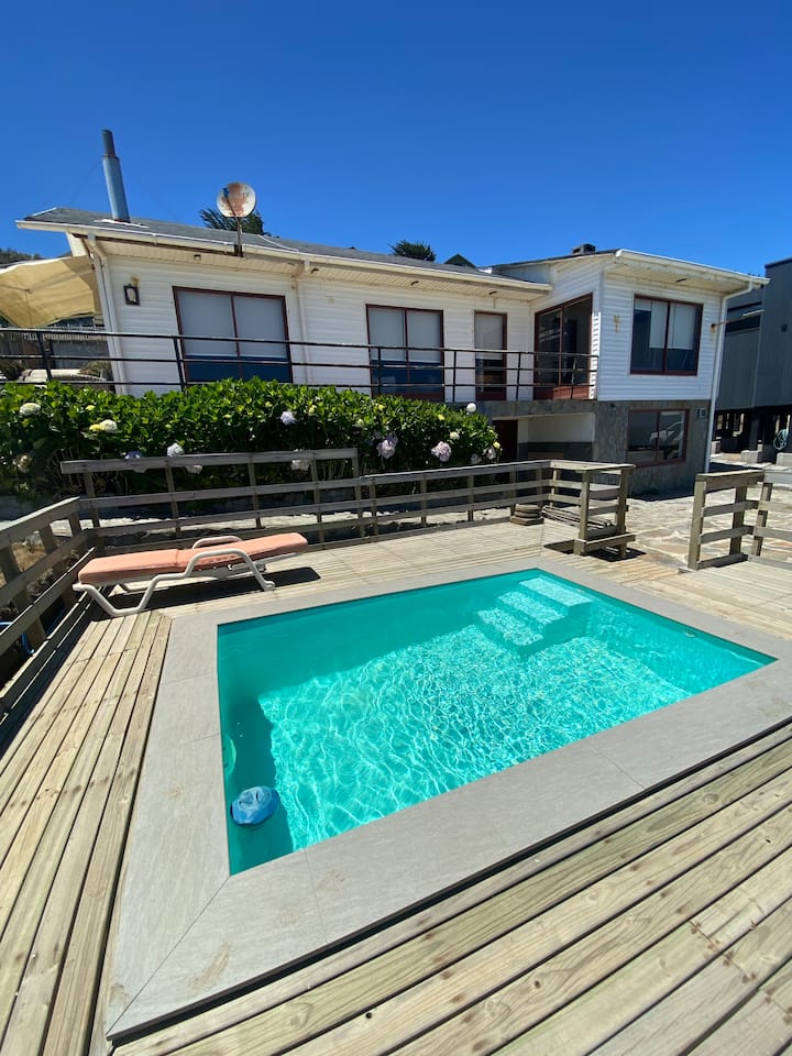 Casa Frente Al Mar - Pelluhue