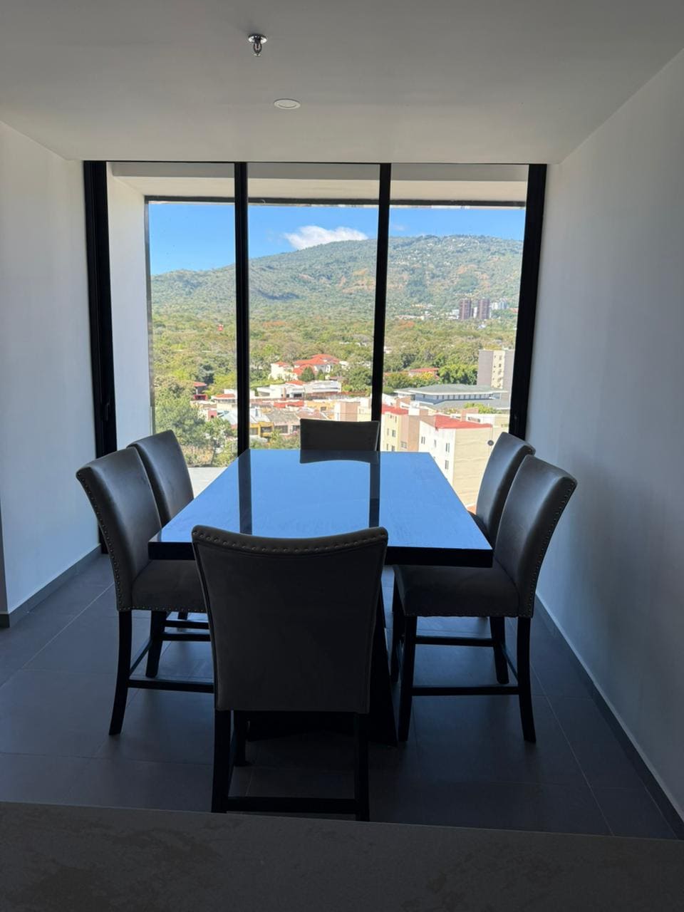 Wohnung in San Benito - Wohnungen zur Miete in San Salvador, San ...