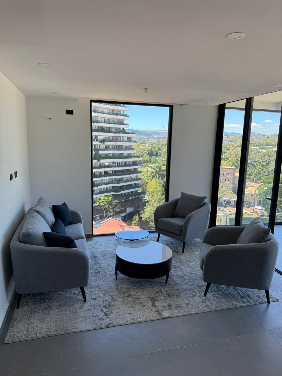 Wohnung in San Benito - Wohnungen zur Miete in San Salvador, San ...