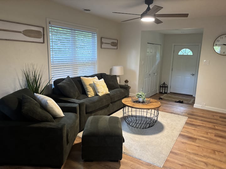 Shady Hill Cottage. Your Hidden Lake Retreat. - Conneaut Lake, PA