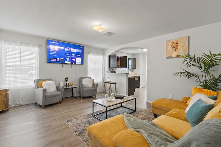 Modern 4br Near Iah+cynthia Woods+33 Min Dt - Spring, TX