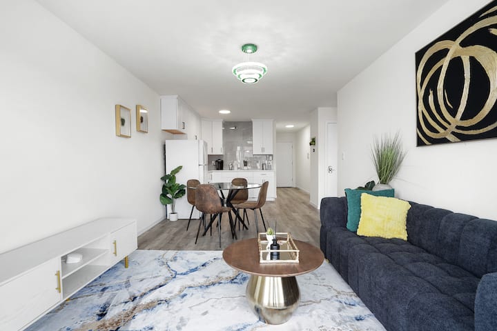 Cozy And Convenient 2br With 1 Bath - San Francisco, CA