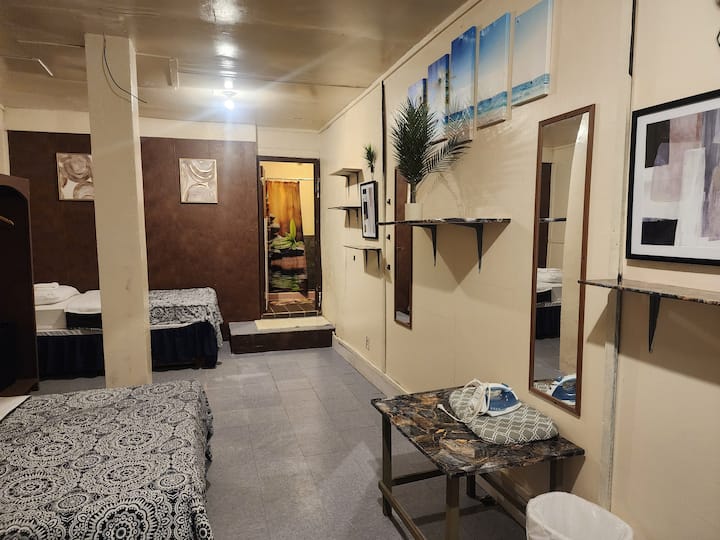 Unit 5 Two Bed Studio, One Bathroom - Federated States of Micronesia