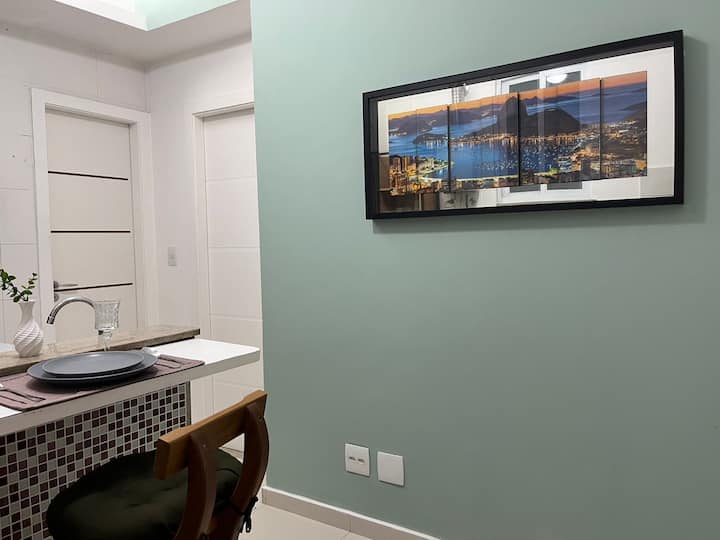 Apartamento 200 Metros Da Praia - Próximo De Tudo - Ipanema