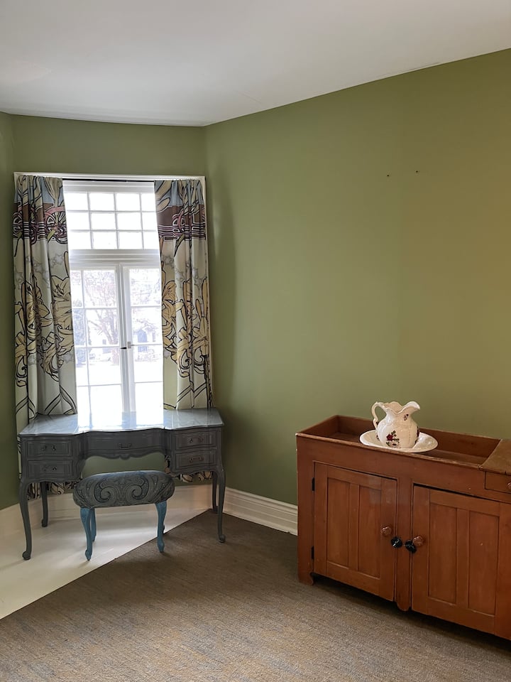 Room In Nelson, Short Walk To Downtown - Nelson