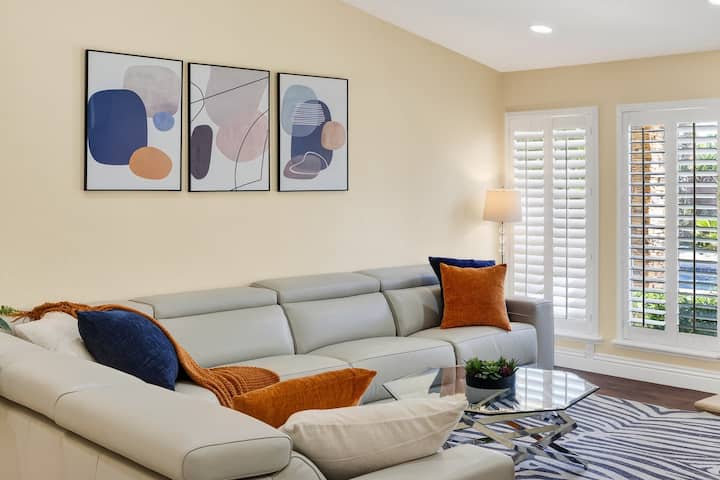 Single-story Pool Oasis | Near Strip | 3 Ensuites - Las Vegas, NV