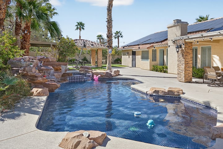Single-story Pool Oasis | Near Strip | 3 Ensuites - Las Vegas, NV