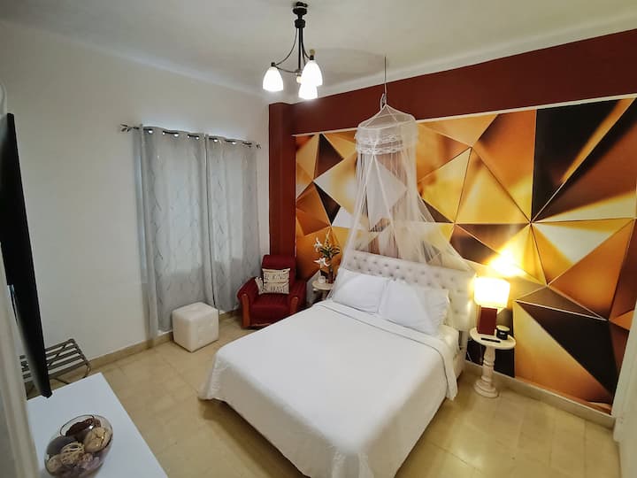 Baile Y Difrute Cerca Del Malecon & Wify & Generad - Havana