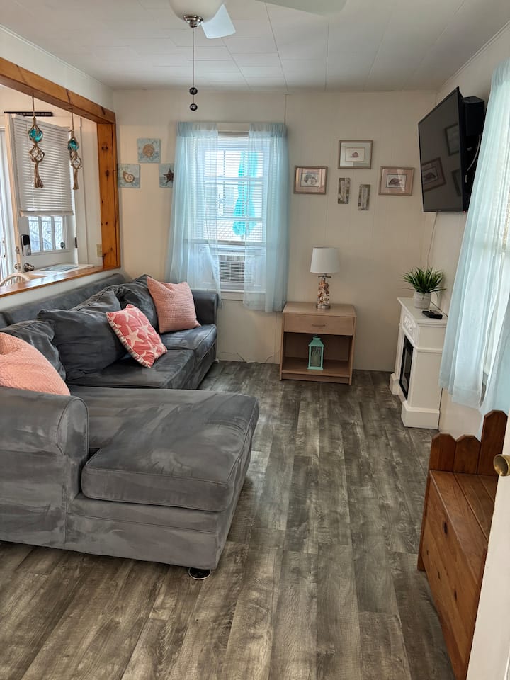 Kim’s Cozy Cottage - Hampton, NH