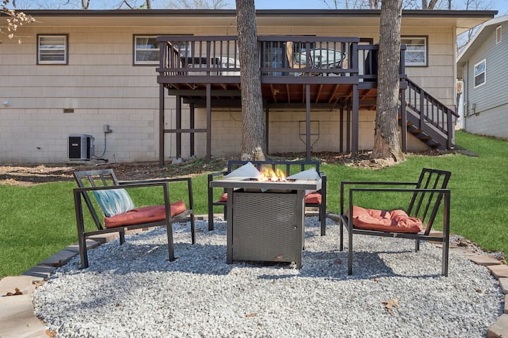 Cozy Bike-in/bike-out Retreat W/ Hot Tub & Golf - Bella Vista, AR