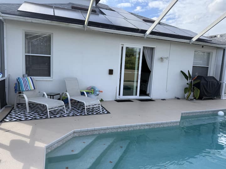 Poolside Retreat|sleeps 8| Pets Friendly - Land O' Lakes, FL