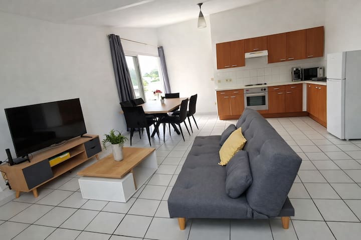 Logement F2 Au Cœur Du Village - New Caledonia