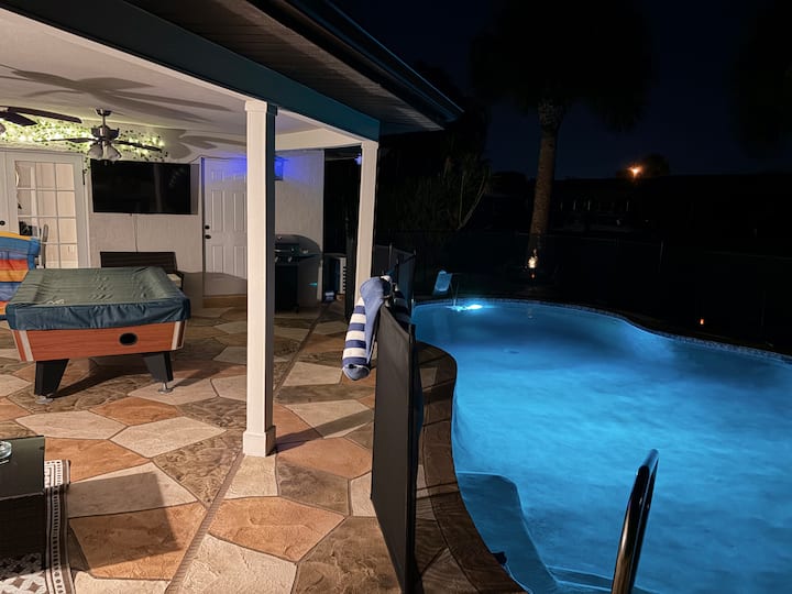 Sunshine House On The Canal - Fort Myers