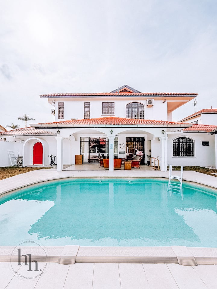 10 Pax Homestay【luxury Pool Villa】5br ❴Masai❵ - Pasir Ris
