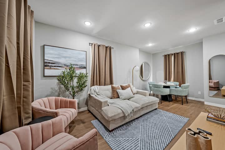 2br Townhome 2 Blocks To Hospitals & Downtown - Tyler, TX