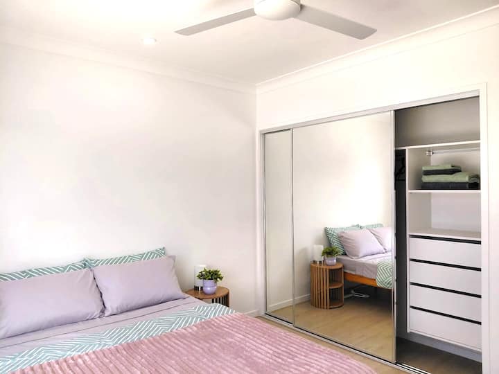 Self-contained Guest Studio (Upstairs) - Brisbane