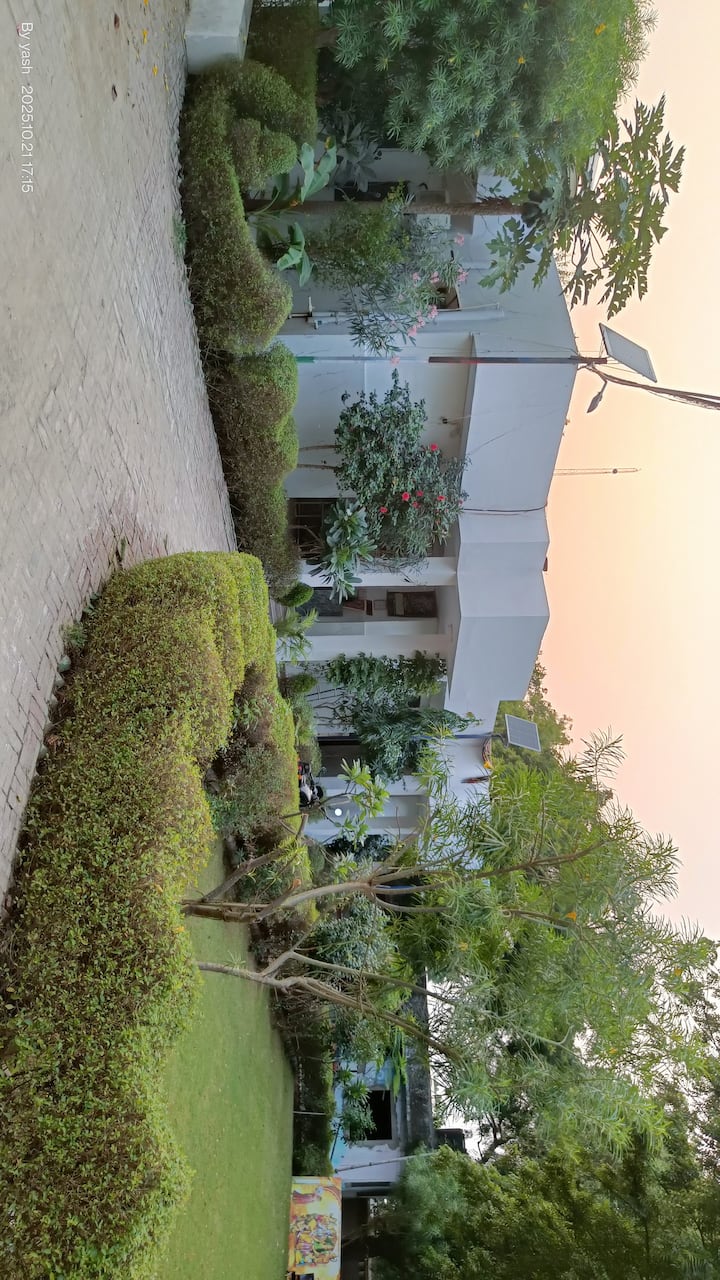 Our Hotel Are Neat & Clean - Vrindavan