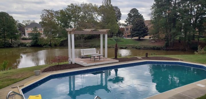 Family-friendly Pool Oasis - Virginia Beach, VA