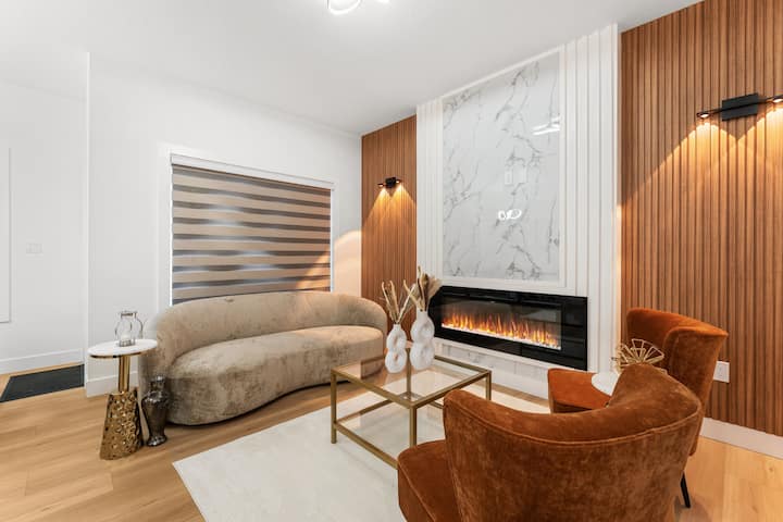 Chic Luxury Stay - Coffee Bar + 15 Mins To Dt - Canada