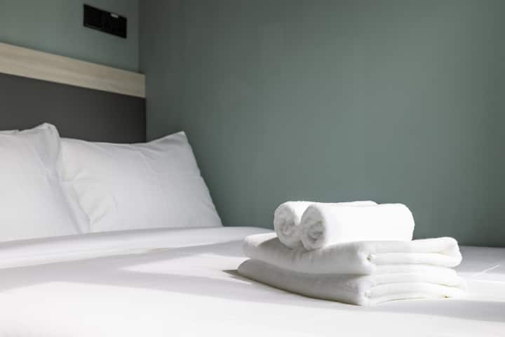 Heritage Collection On Kg Next-to-the-bar Studio - Singapore