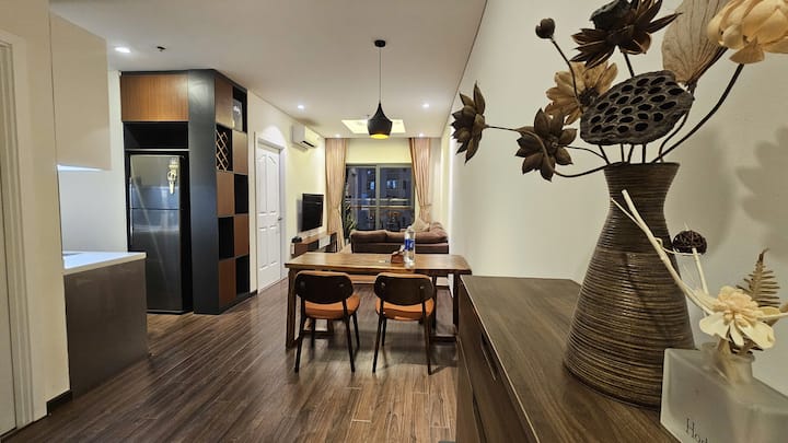 Overlooking The River In Town Centre - Da Nang