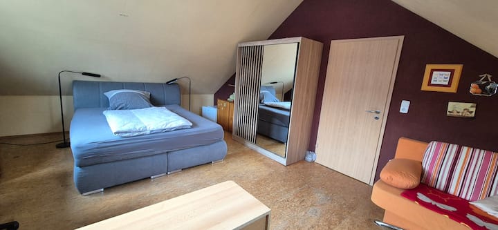 Neues Grosses Zimmer Für Bis Zu 4 Personen - Büdingen