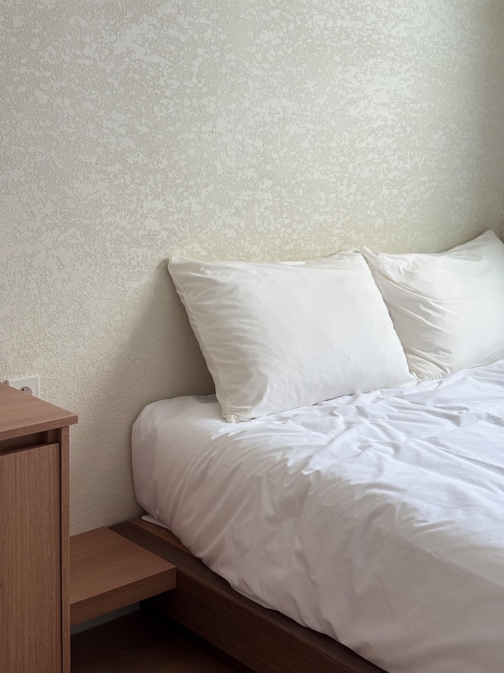 진명스테이 / 3-2 / 부산역1분 / Netflex / 감성숙소 / 짐보관 - Busan