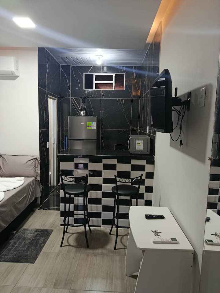 Studio, Bem Confortável, Quarto,cozinha, Banheiro. - Contagem