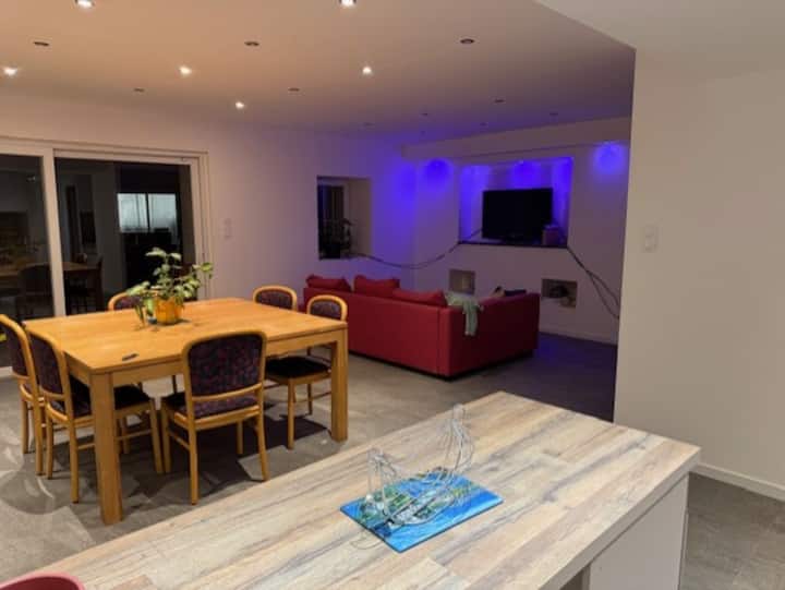 Appartement Calme Et Spacieux - Cluses