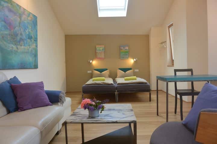 Gruppen- & Familienstadthaus 5–6 Betten, 4 Bäder - Neustadt