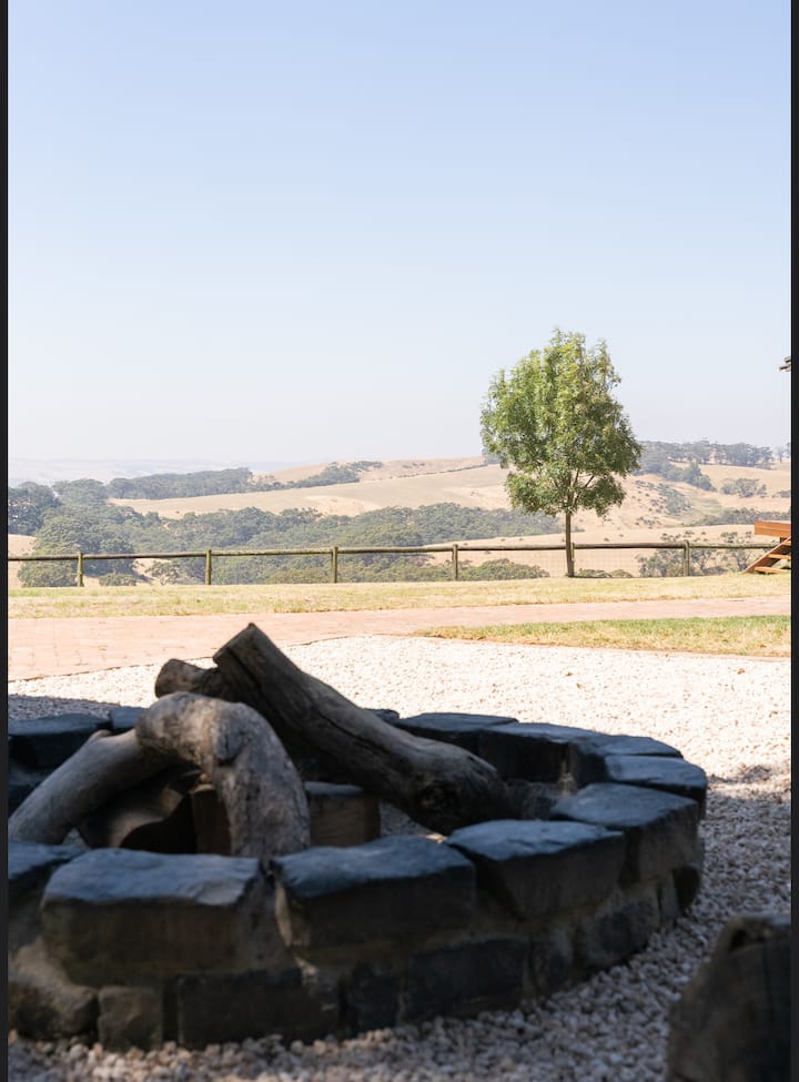 Six Pine Valley - Adelaide