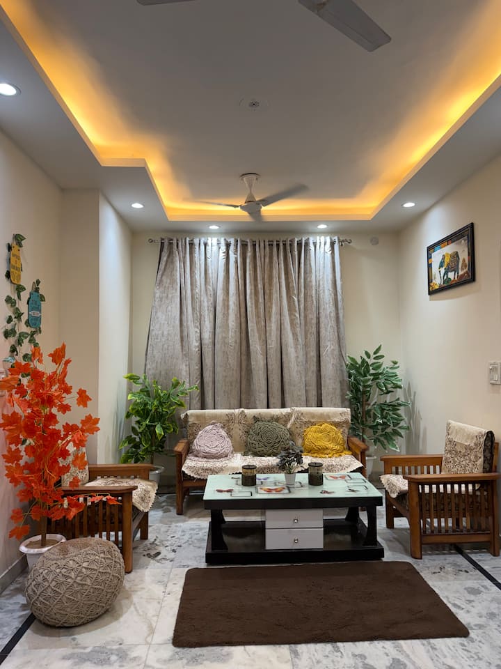 Golden Hour Luxury Stay | 3bhk + Private Terrace - Faridabad