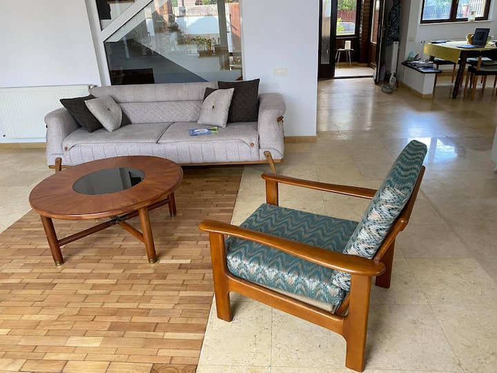 A True Home Away From Home - Buftea