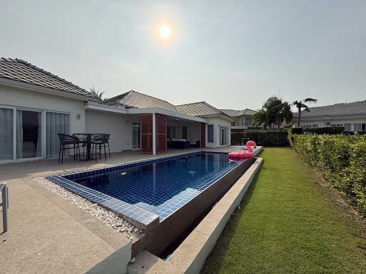 House For Rent In A Golf Course - Thailand