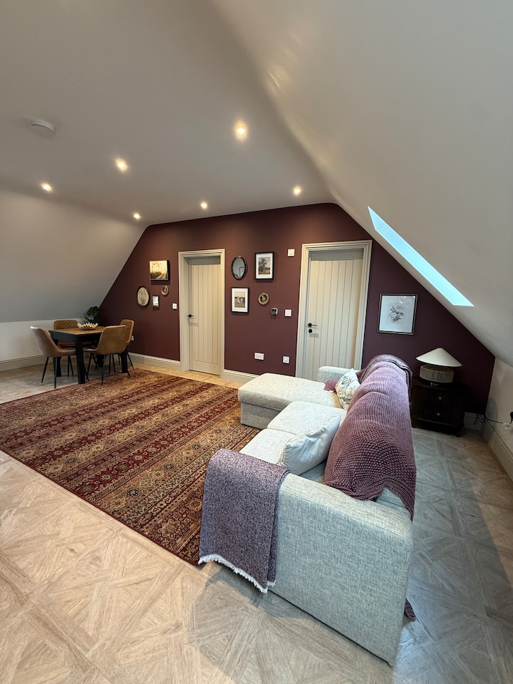 The Snug - Gloucestershire