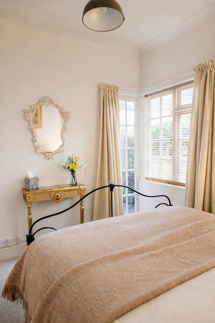 Cosy & Central One-bedroom Flat With Outdoor Space - Brighton