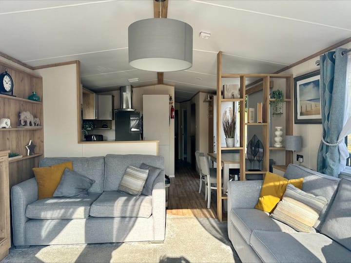 Davies Caravans Whitecliff Bay, Isle Of Wight - Isle of Wight