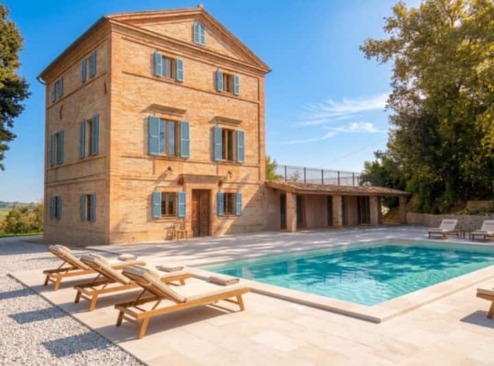 Aristocratic Mansion, Stunning Views In Petritoli. - Porto San Giorgio