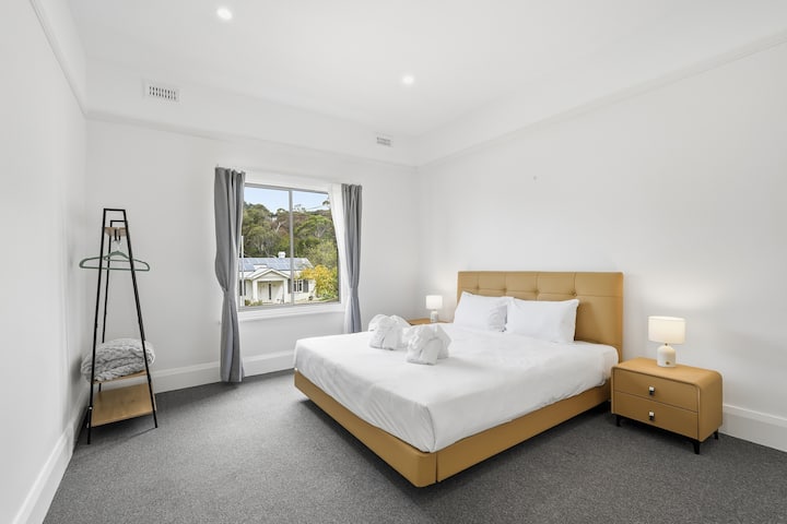Charming Sandy Bay Stay - Hobart