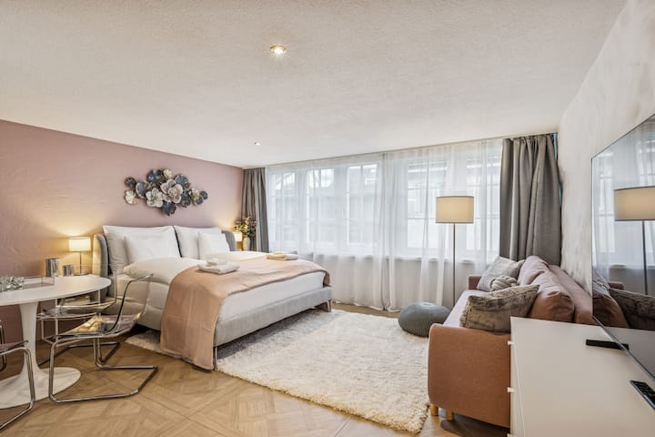 Thejewelleryboxoldtowncentralhideawaybytheriver - Zürich