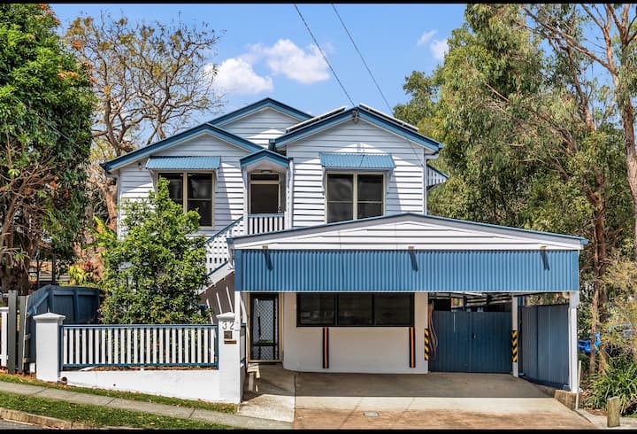 Milton Gem 4 Bed 2 Bth Near Suncorp Stadium & ĊAfe - Brisbane